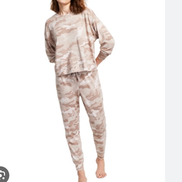 Jenni | Intimates & Sleepwear | New Jenni 2pc Camo Jogger Pajama Set ...